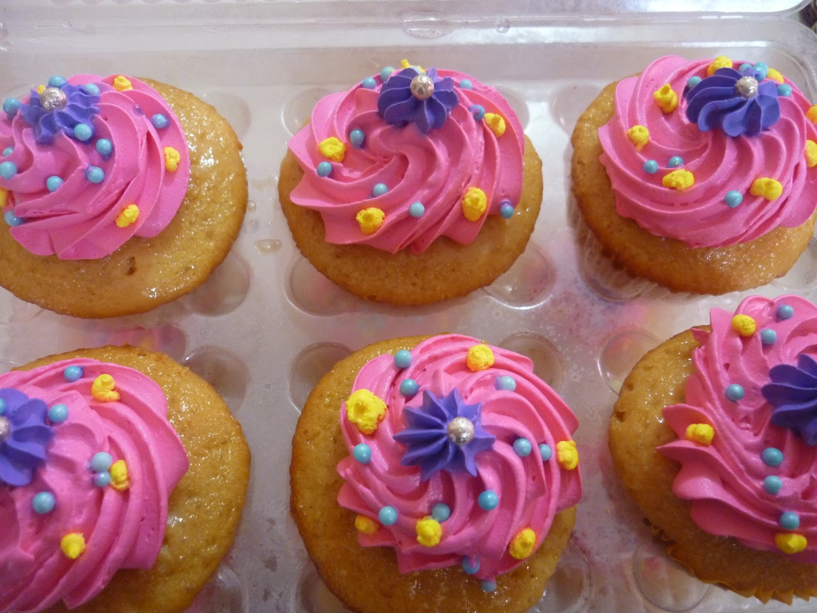 Garibay Cakes: KEKIS