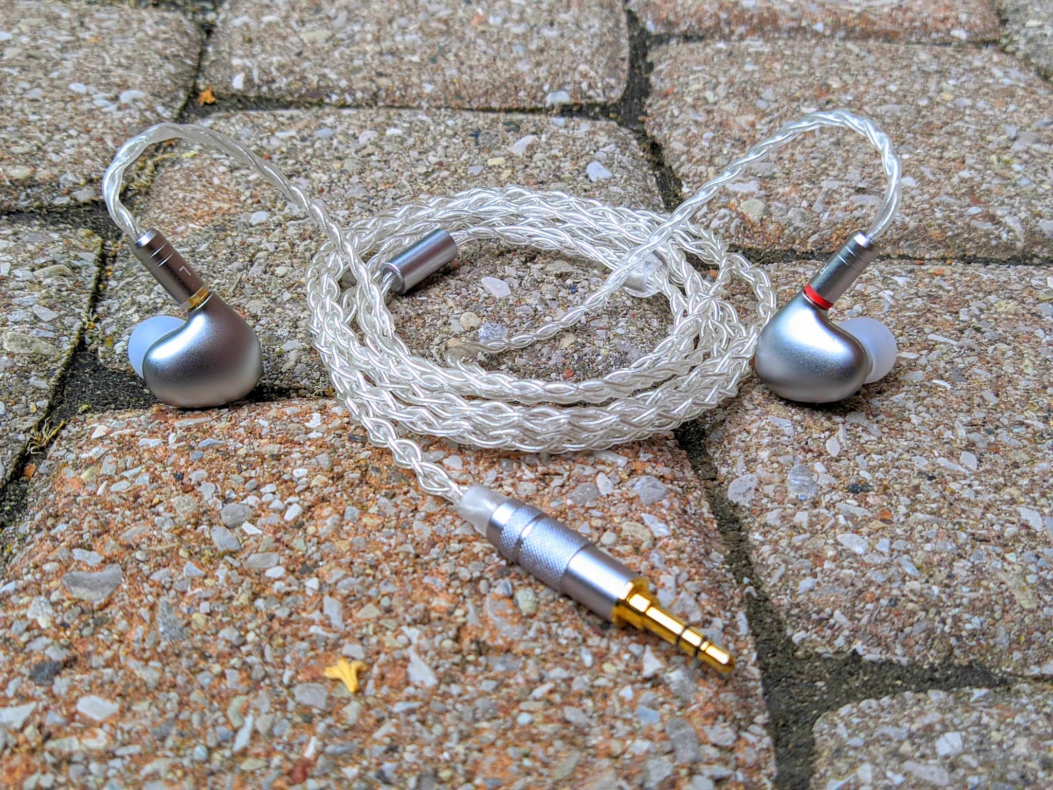 Tin HiFi T2 Plus Review with Comparisons to Tin T2/T3/T4