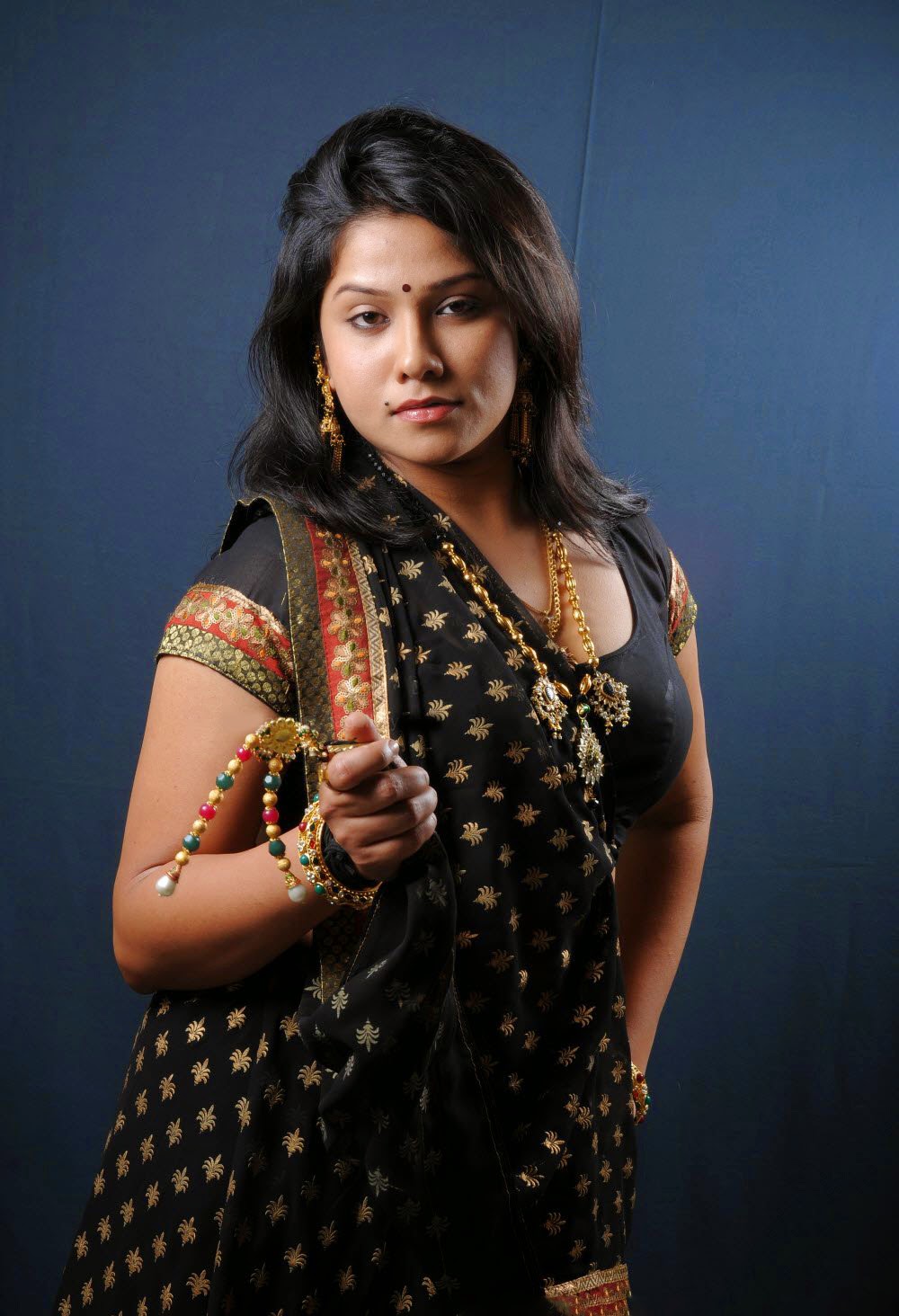 Actress Jyothi Latest Spicy Stills In Saree - Cine Gallery