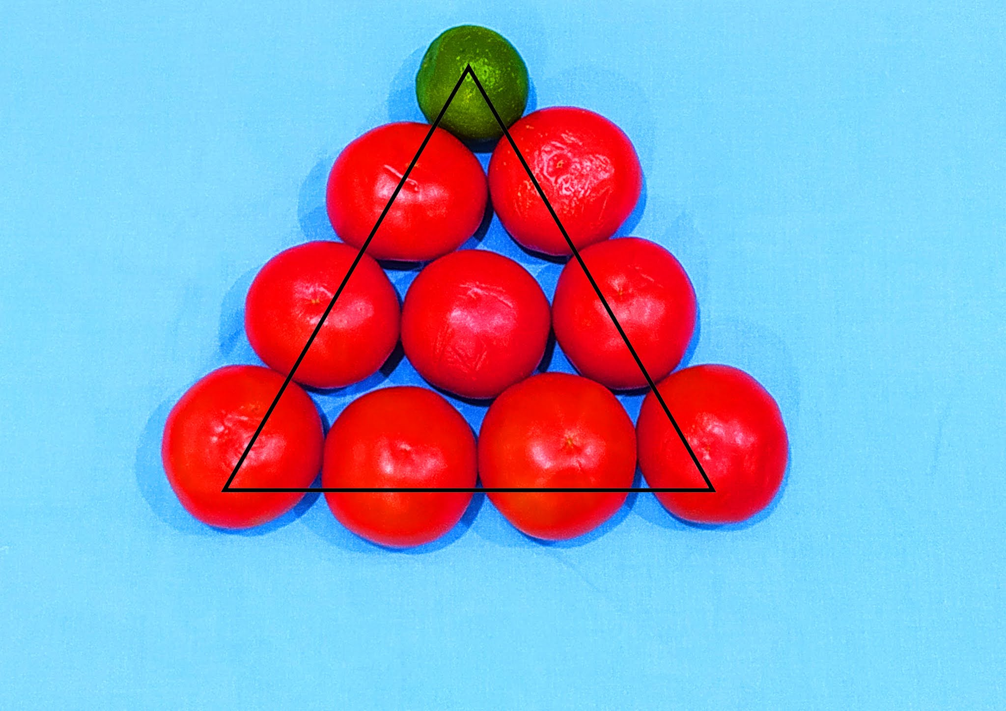 PHOTOGRAPHY - CONTRAST , EMPHASIS , PROPORTION