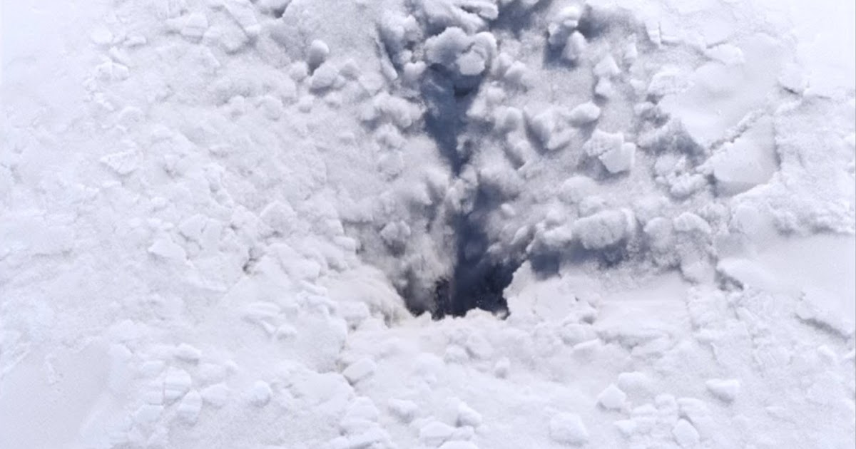 Applied Houdini Training: Vellum Solver to create snow, sand, mud ...