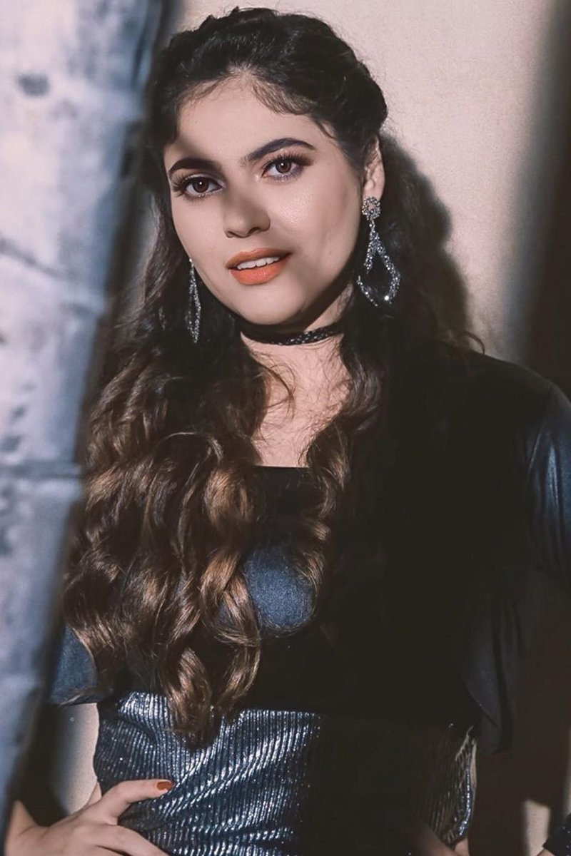 Bigg Boss Tamil fame Sherin Shringar Beautiful photoshoot