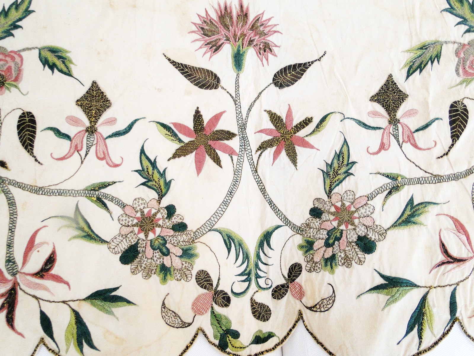 Buyer & Seller of Antique Lace, Fine Linens, Vintage Clothing, Haute ...