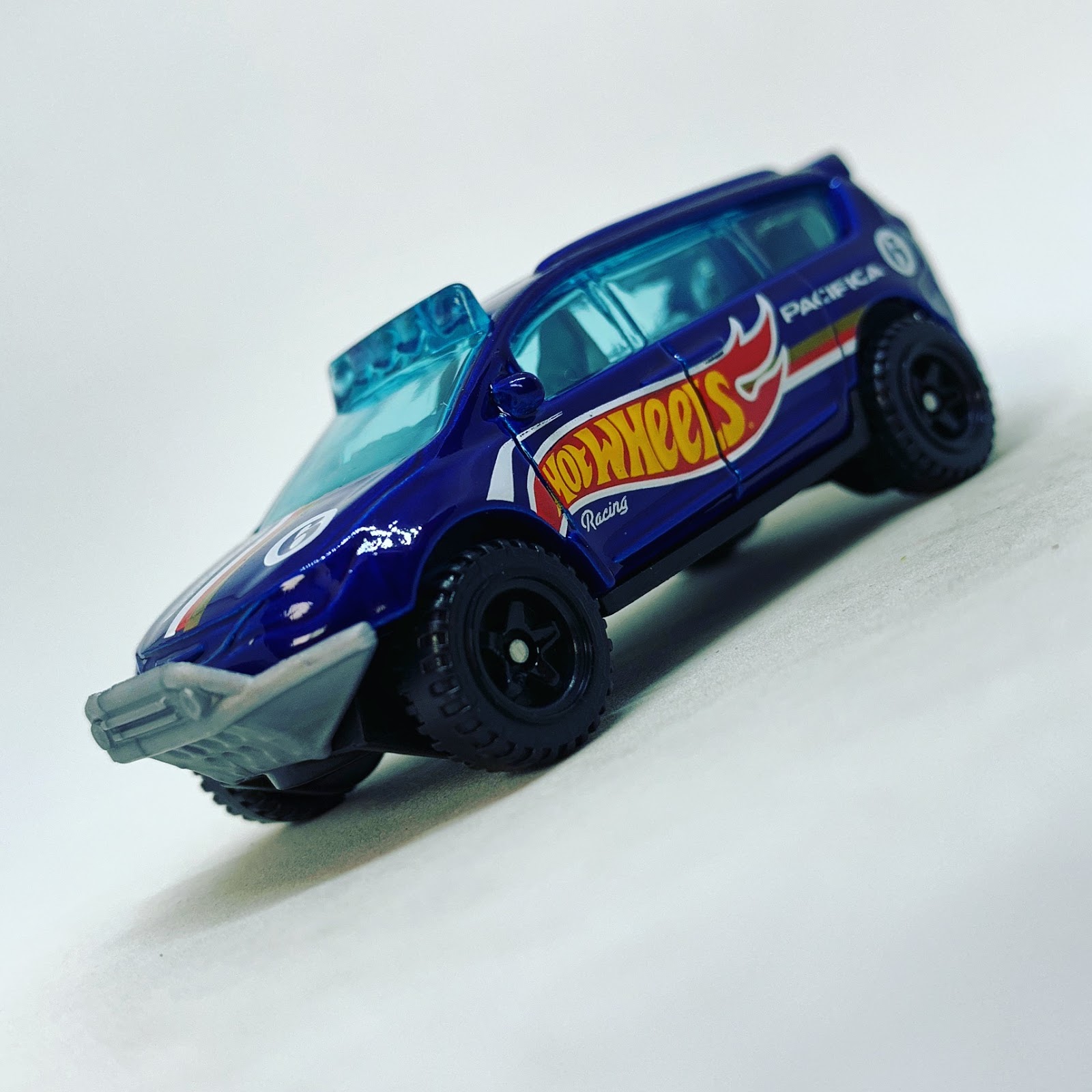 JULIAN'S HOT WHEELS BLOG: Chrysler Pacifica (New for 2019! - HW Race Team)
