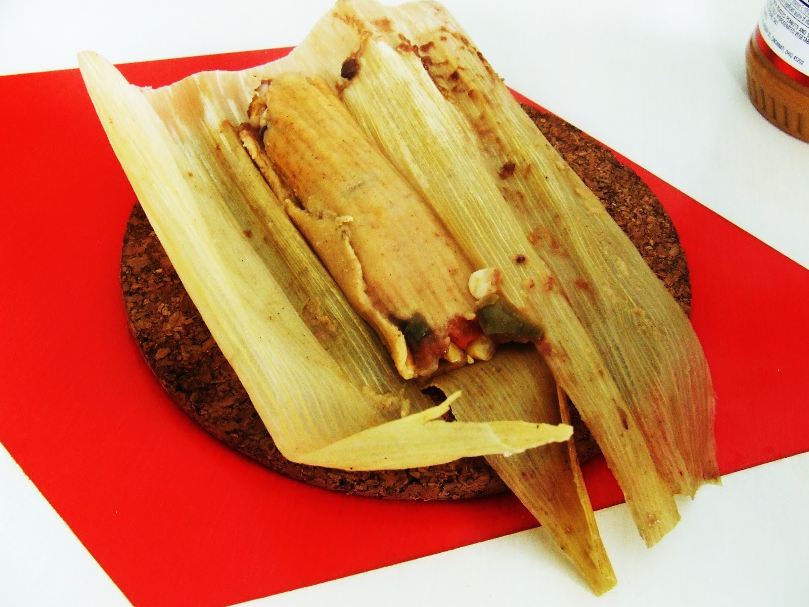 Thoughtful Eating ~ Vegetarian Style: VEGAN TAMALES