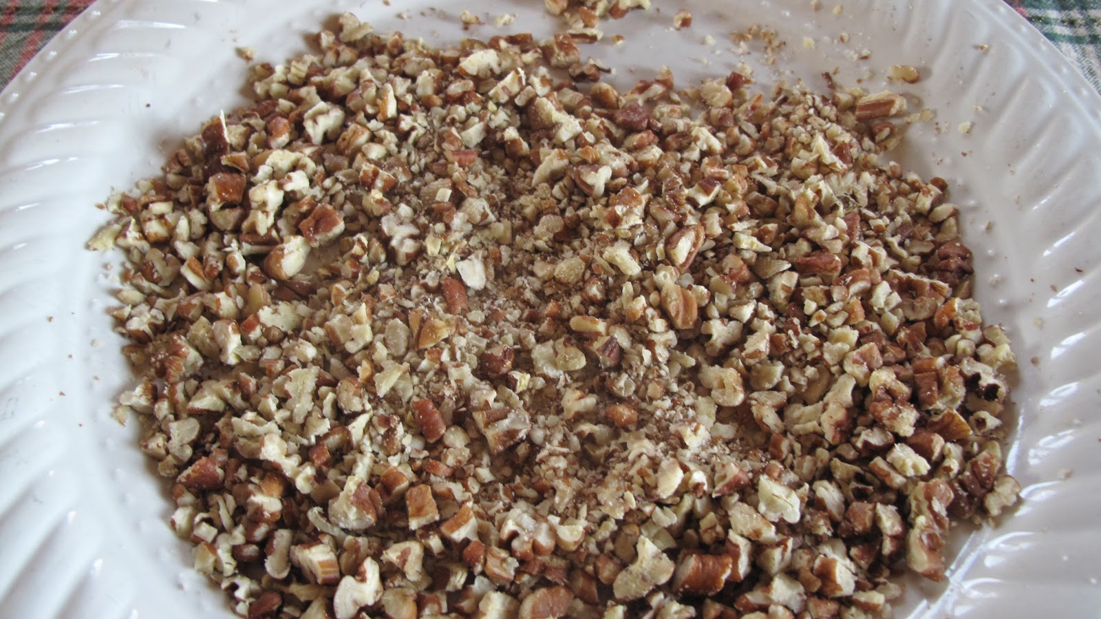 Red Couch Recipes: Amazing Almond Rum Balls