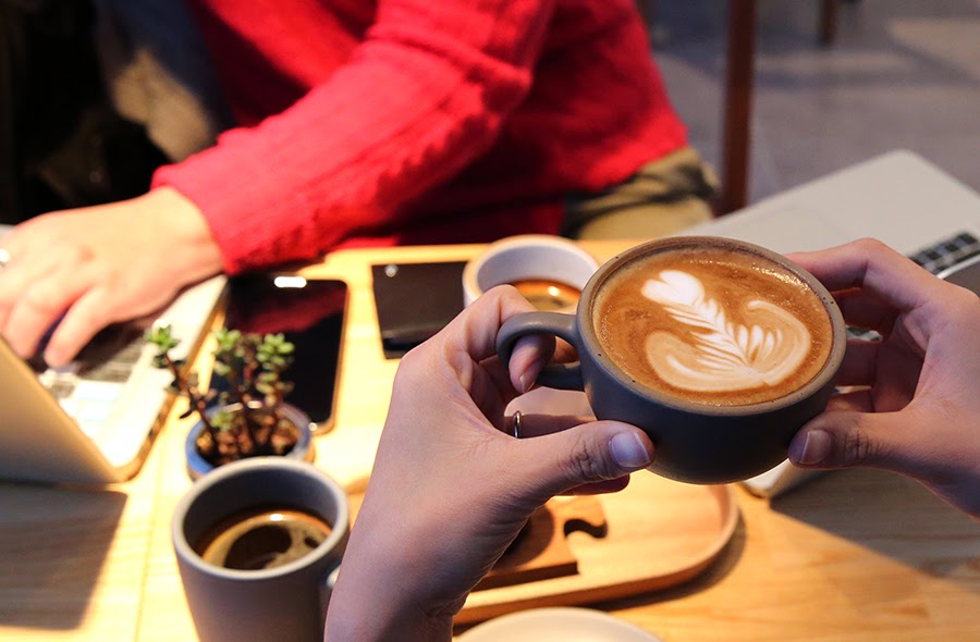 Alex the coffee (알렉스더커피) - Theheyheyhey