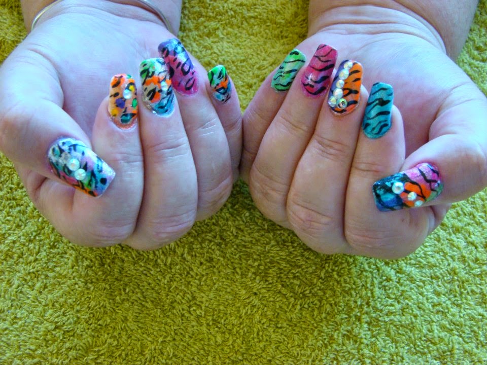 50 Perl Nail Design Ideas - Inckredible