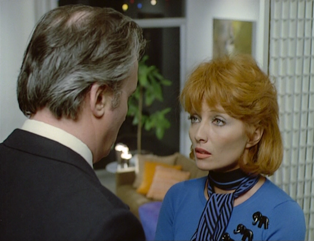 Je vois rouge / I saw red: Juste avant la nuit (1971)