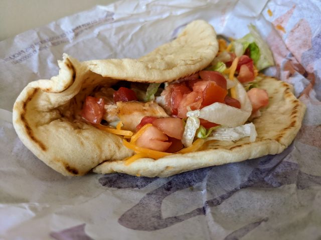 Review: Taco Bell - Loaded Chicken Flatbread Taco | Brand Eating