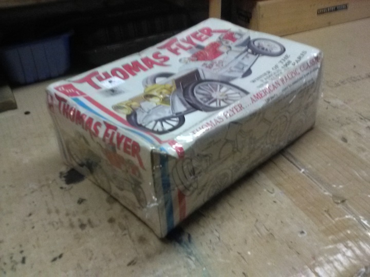 Thomas Flyer Scale Model Kit. Winner of the 1908 Great Race