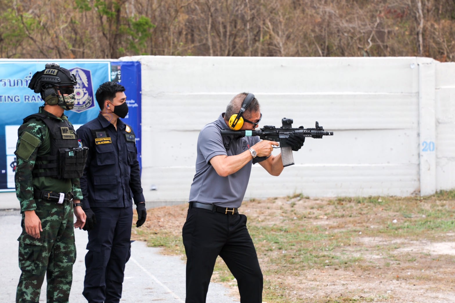 AAG_th บันทึกประจำวัน: DTI ไทยทดสอบสมรรถนะการใช้งานทางทหารของปืนเล็กกล DTI7