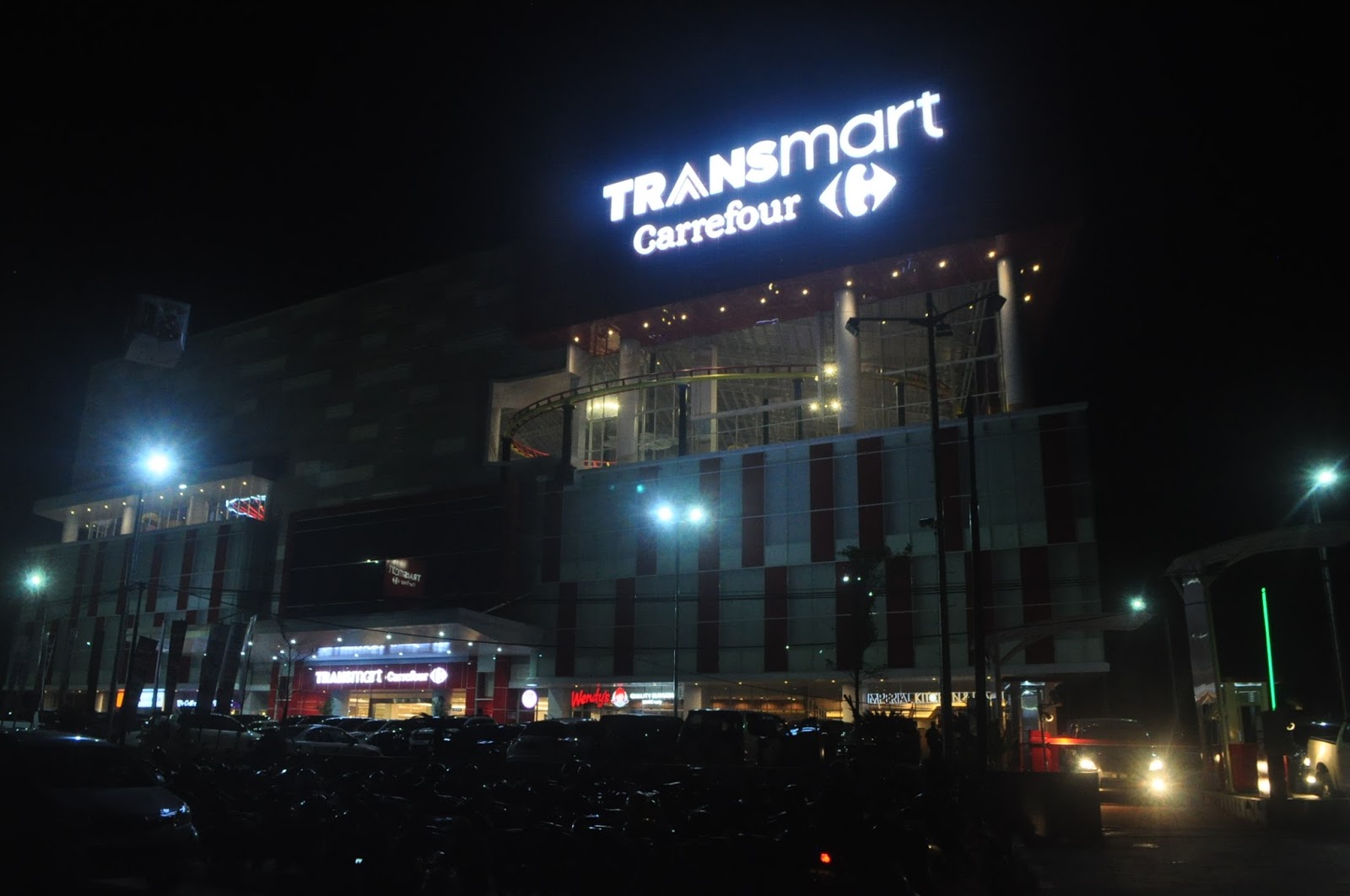 Transmart Carrefour Pusat Perbelanjaan Dan Arena Bermain