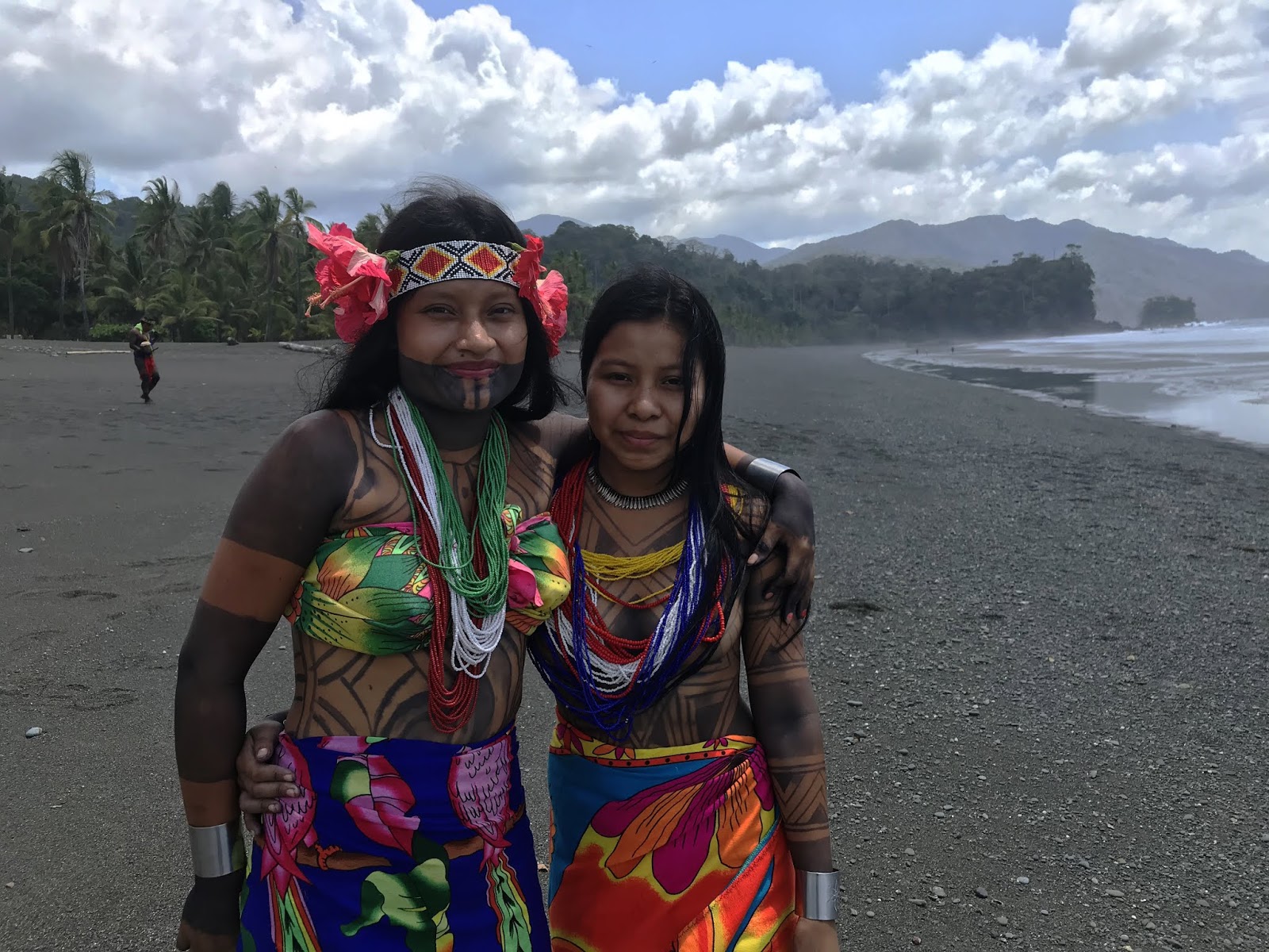 VACATIONS FROM HOME: PLAYA MUERTO AND THE EMBERA-WOUNAAN