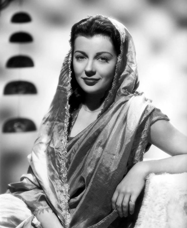 40 Glamorous Photos of Gail Russell in the 1940s and ’50s ~ Vintage ...