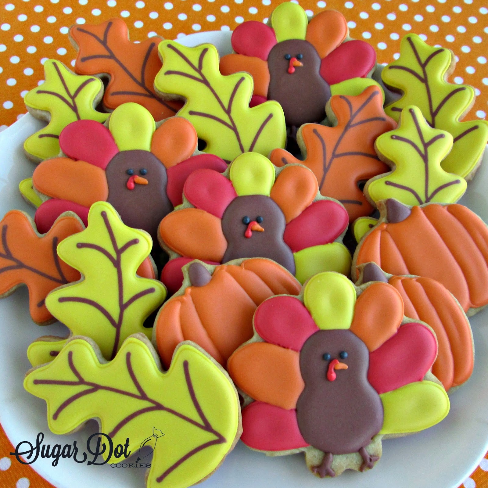 Even some black and white cookies for the kids to color.