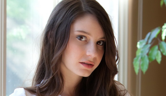 Celebrity Wallpapers: Rylee A