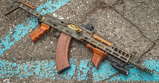 Custom Collaboration AK