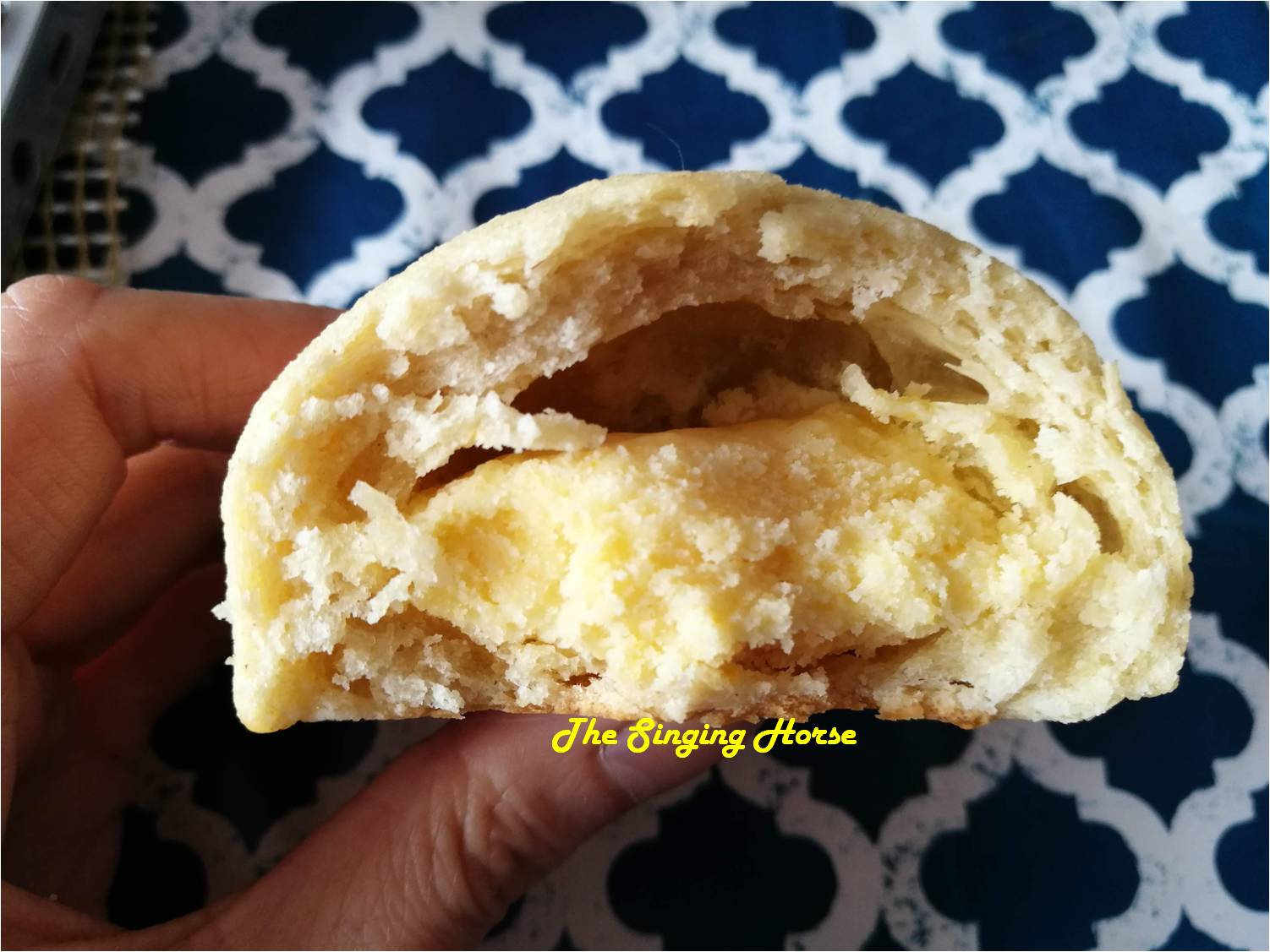 Chinese Style Mexican Sweet Bun with Milk Buttercream Filling (墨西哥包)