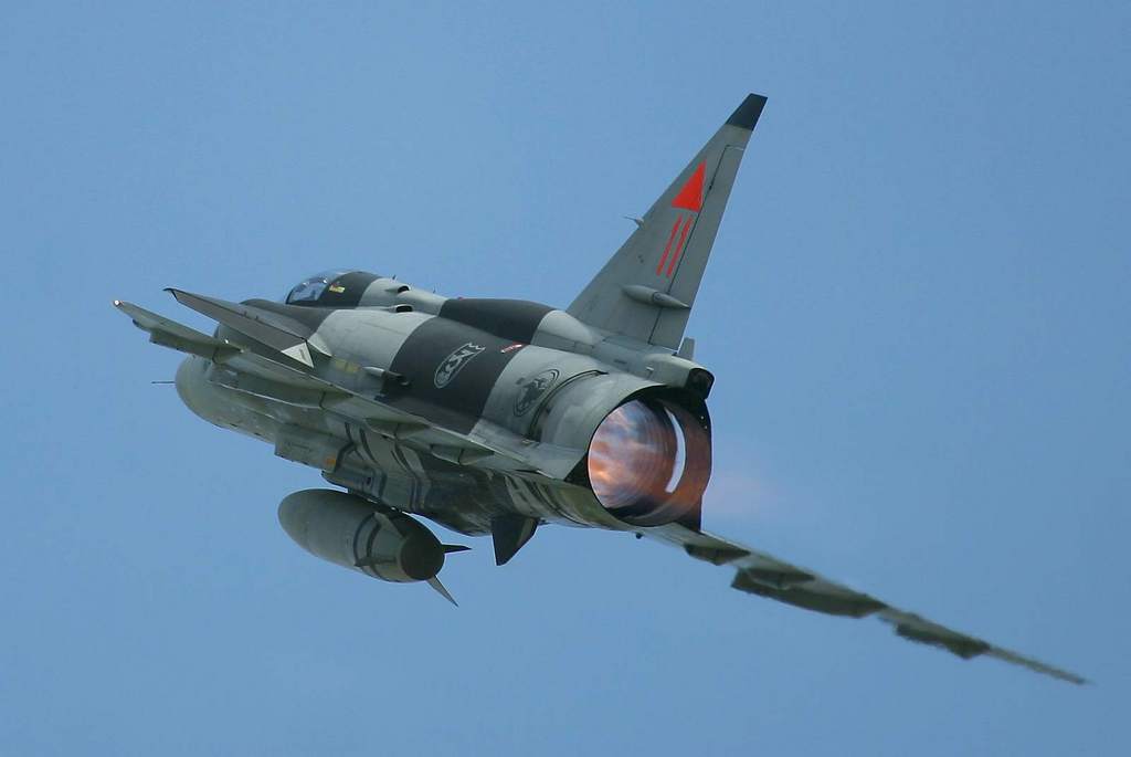 Global War Birds: Saab 37 Viggen