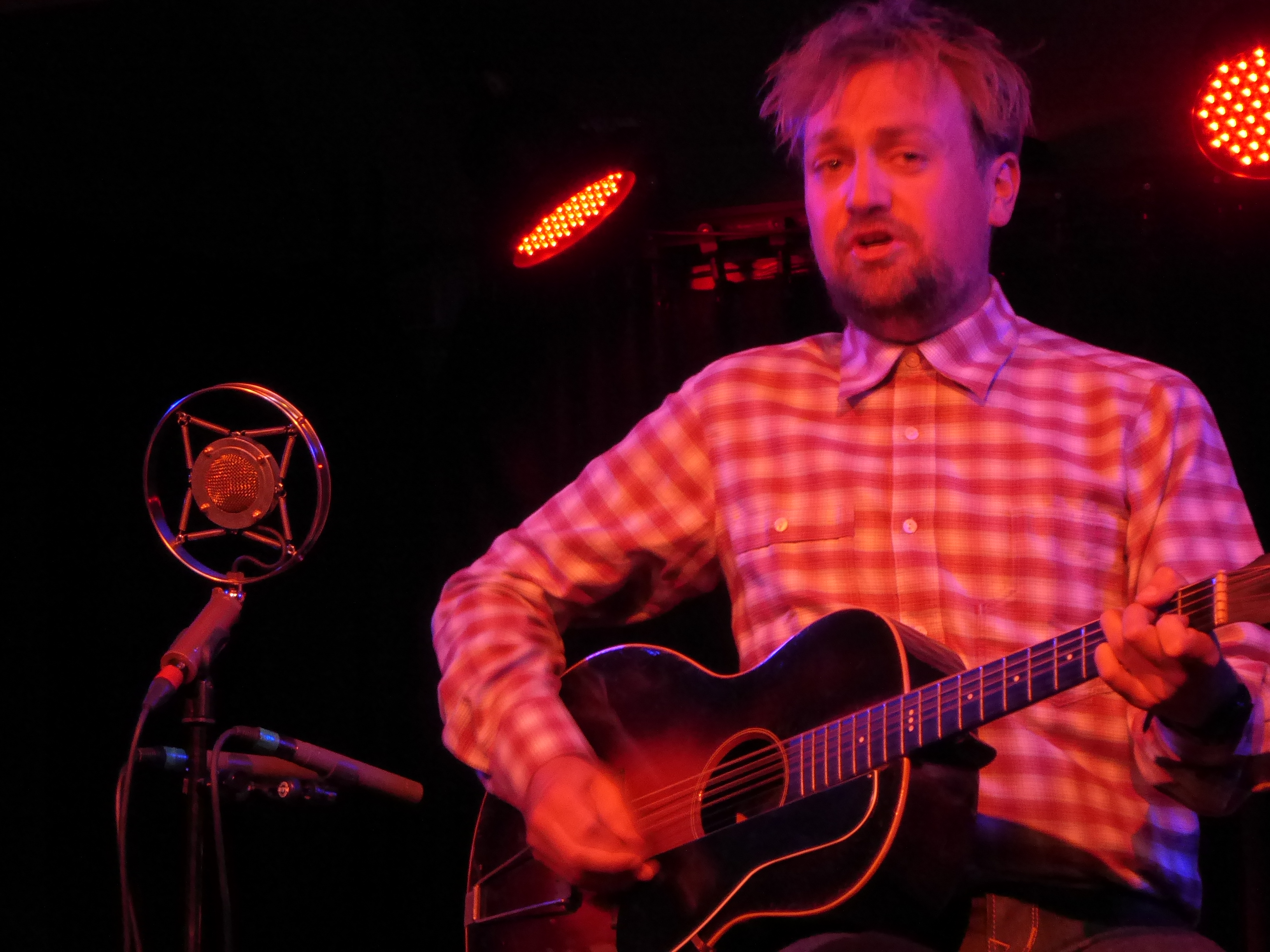 Ronald Says - memoirs of a music addict: On Stage: Tim Knol @ De Nieuwe KHL