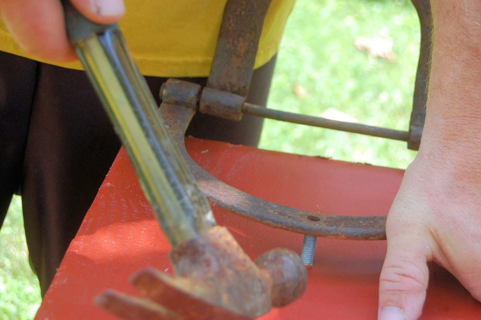 The Bumbling Gardenista: Garden Perch