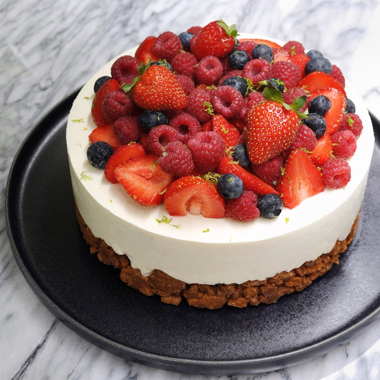 Frenchymilie: Cheesecake fruits rouges sans cuisson.