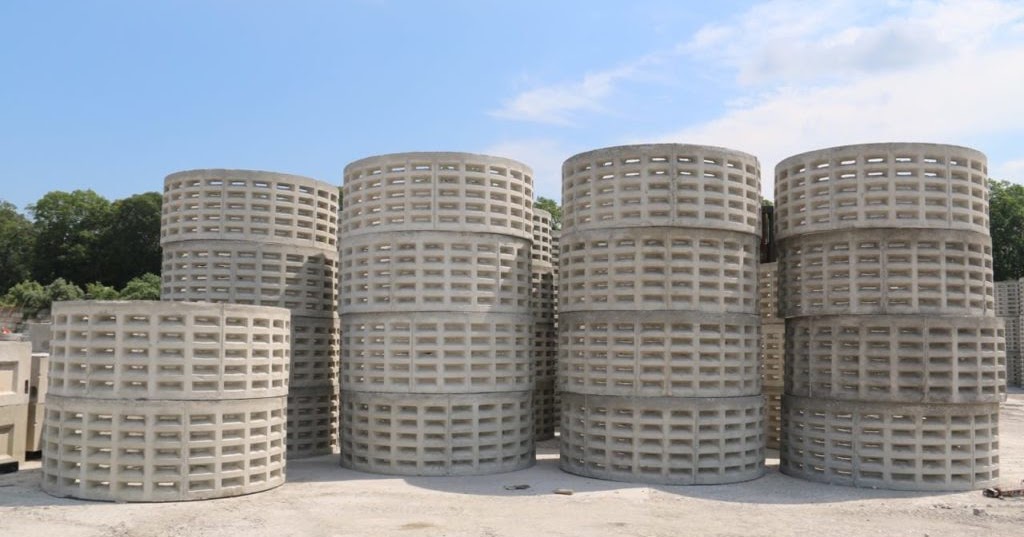 What are the reasons to use precast for building constructions?