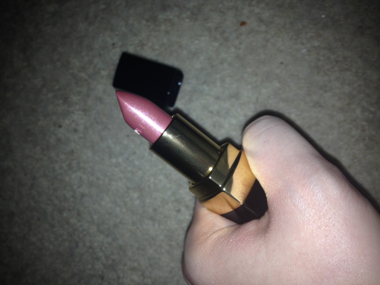 The Makeup Junkie's Diary: Chanel Rouge Coco Lipstick - Cecile