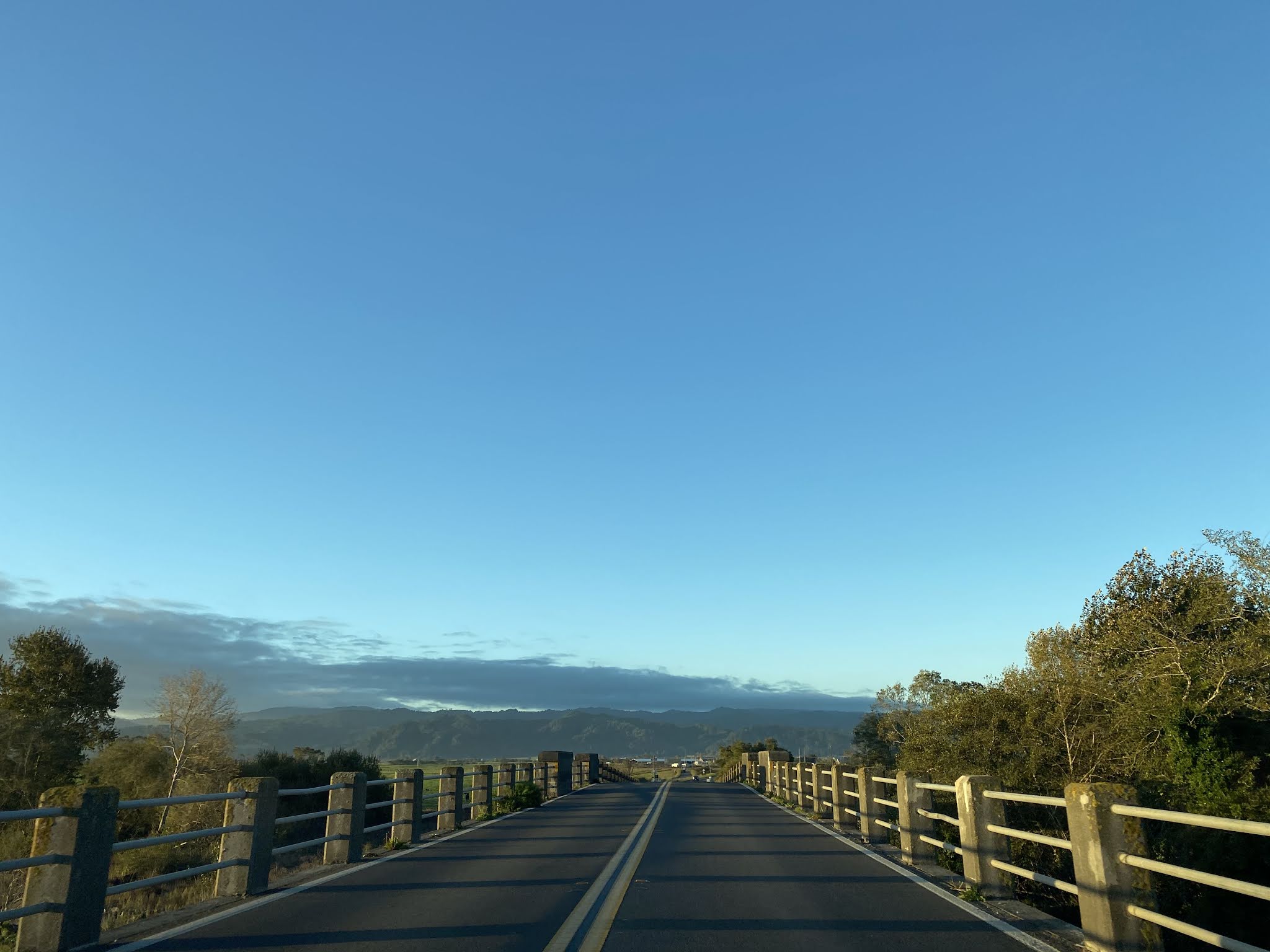 The indomitable Fernbridge (California State Route 211)