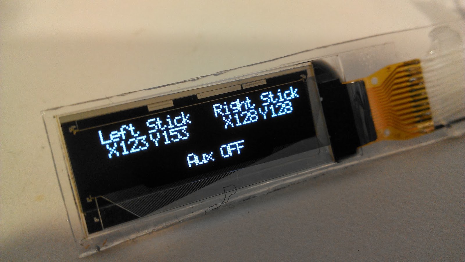 Everett's projects: OLED Interface Board