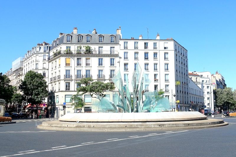 Paris : Fontaine de la place Gambetta - XXème - Paris la douce ...