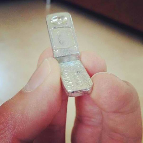 WORLDS SMALLEST SMARTPHONE by Starmobile TINY: Android 5.3, 3GHz OCTA ...