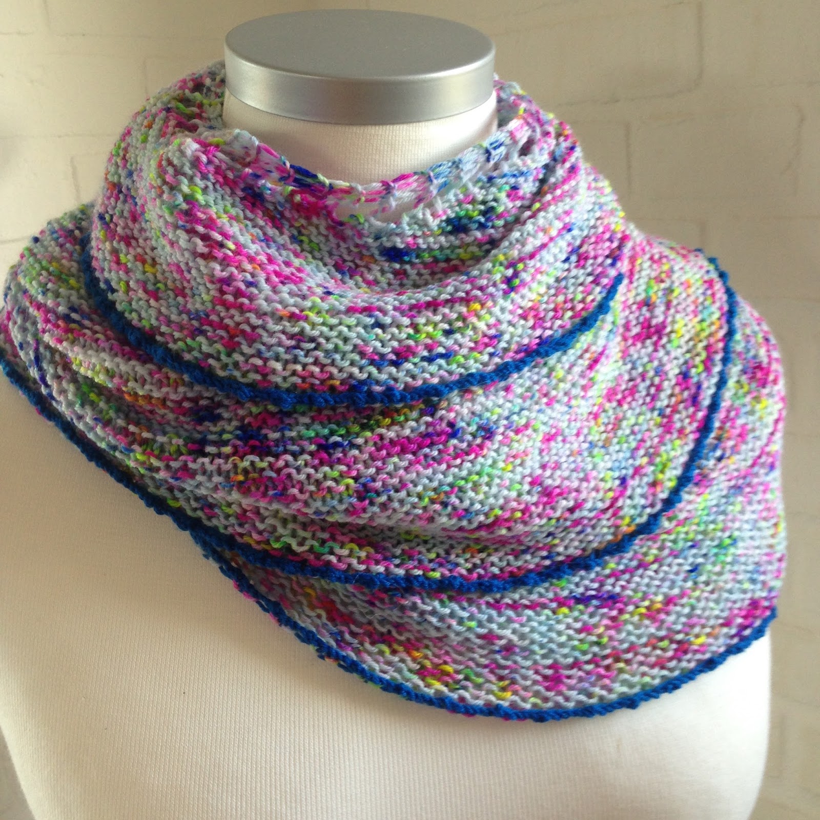 Knitting By Kaae: Lækkert tørklæde i håndfarvet garn fra Sysleriget