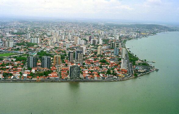 Playas de Brasil: Aracajú. Capital del estado de Sergipe