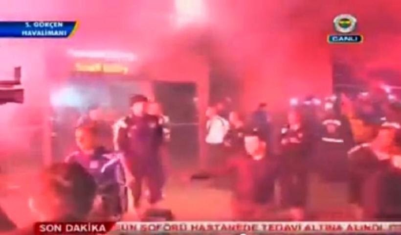 "ΔΕ ΜΑΣ ΦΟΒΙΖΟΥΝ ΤΑ ΜΠΑΣΤΑΡΔΑ ΤΩΝ ΠΟΝΤΙΩΝ!" ΚΑΤΙ ΠΑΡΑΠΑΝΩ ΑΠΟ ...