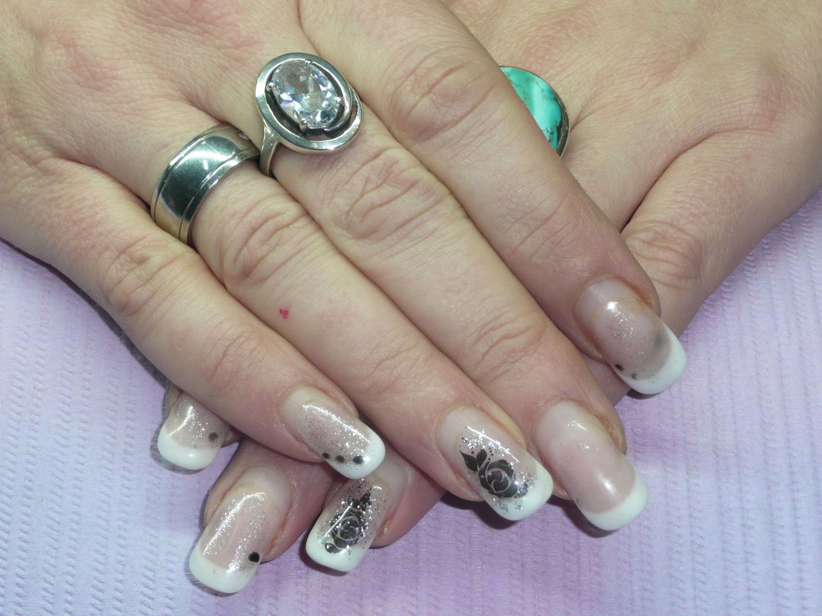 Stylizacja paznokci: FIOLETOWY FRENCH & ESY FLORESY