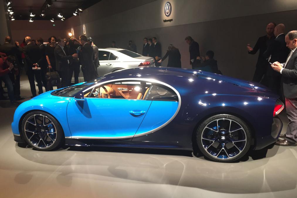 Engine Freak: Bugatti Chiron :The Next-Gen Land Rocket