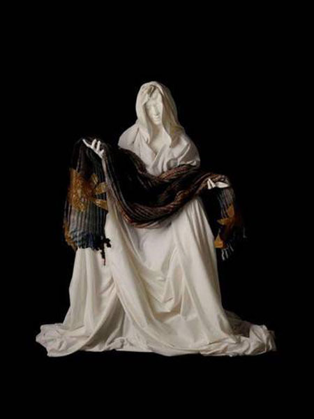 L'ombra de l'atzavara: L'artista mexicana Rosa María Robles explora “la ...