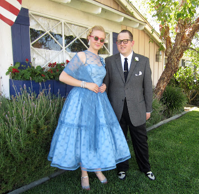 wacky tacky: Rockabilly Prom: A Wedding for Zack & Dollie
