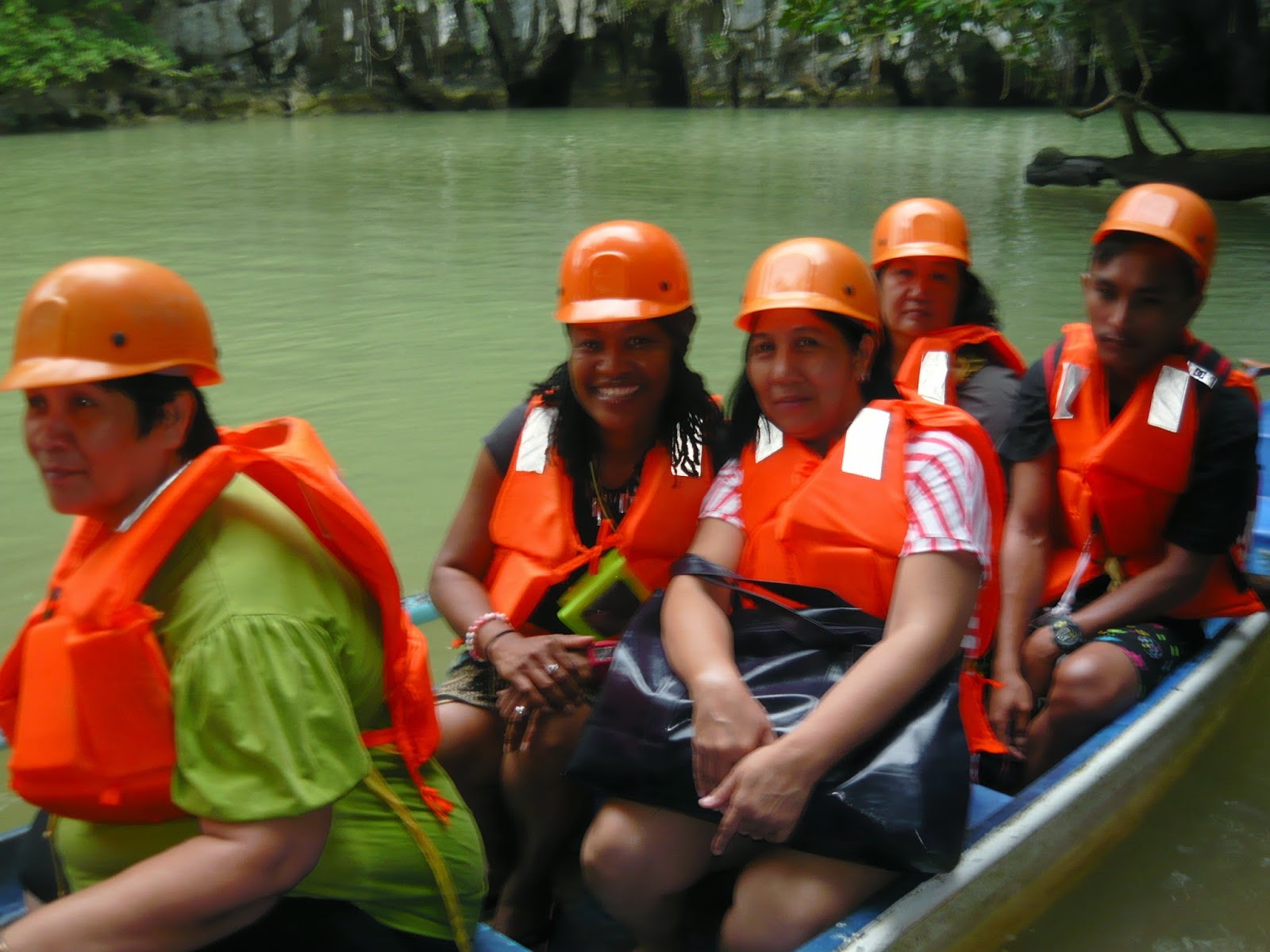 Nubian Nomad: Philippines, The underwater caves of Palawan, pt 5, final ...
