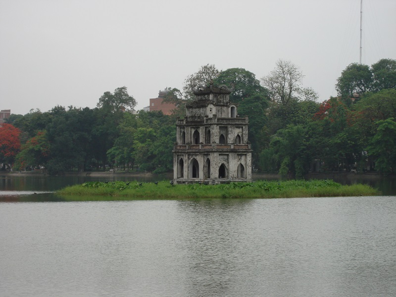 8 tips for exploring the Hanoi capital