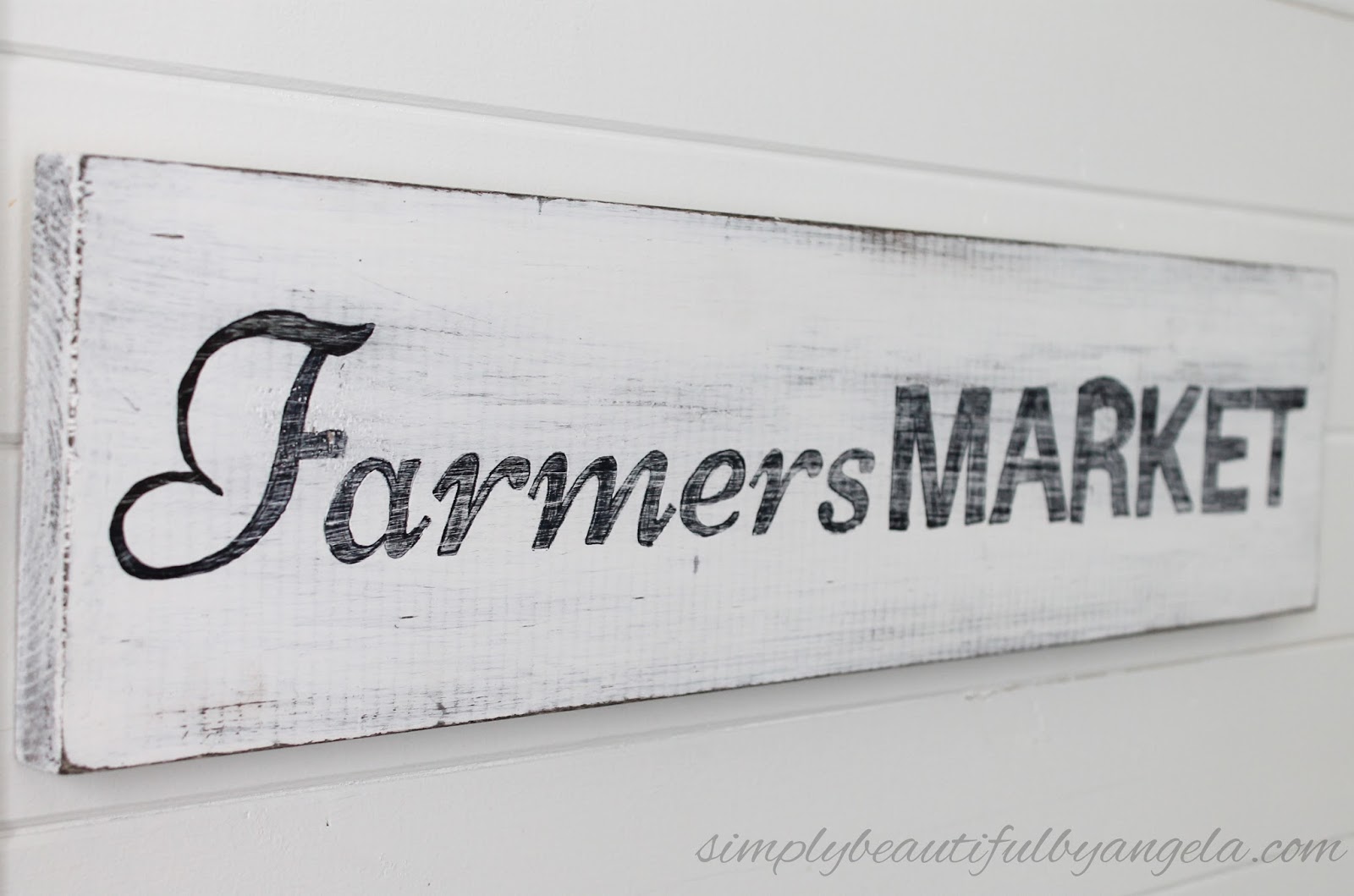 DIY Farmers Market Sign