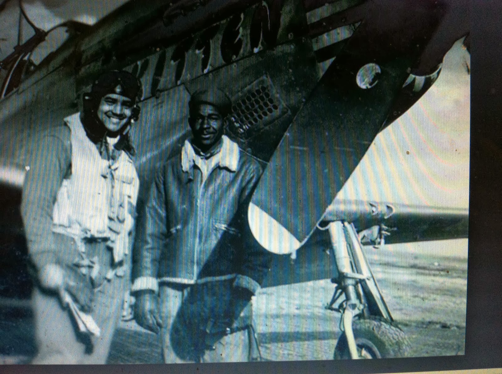 THE BLACK SOCIAL HISTORY:: BLACK SOCIAL HISTORY : THE TUSKEGEE AIRMEN ...