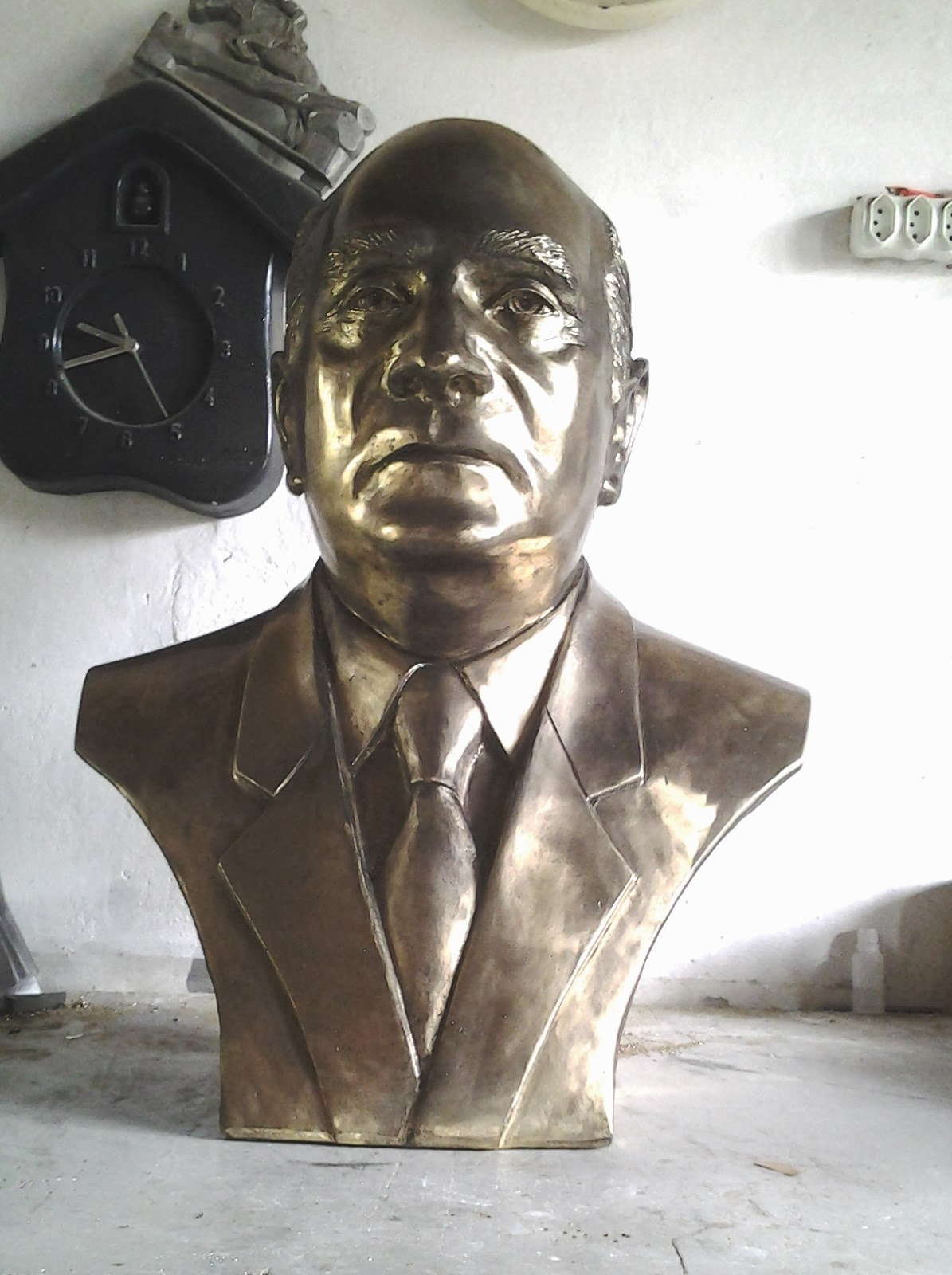 Adlei Artes-Esculturas: Busto em Bronze Dr. Dejandir Dalpasquale