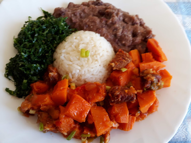 Piteisdadinha: CARNE SECA C/ABÓBORA, tutu e couve à mineira (sugestão p ...