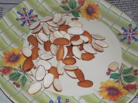 sliced almond