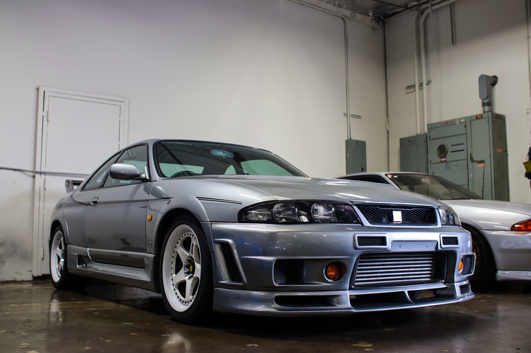 Get Behind the Wheel checks out the first 400R R33 GT-R in the US - Nissan Skyline GT-R s and ...