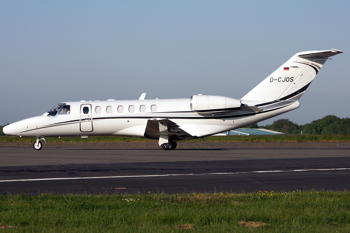 LONDON BIGGIN HILL AIRPORT EGKB/BQH IMAGES by Terry Wade: D-CJOS C25B ...