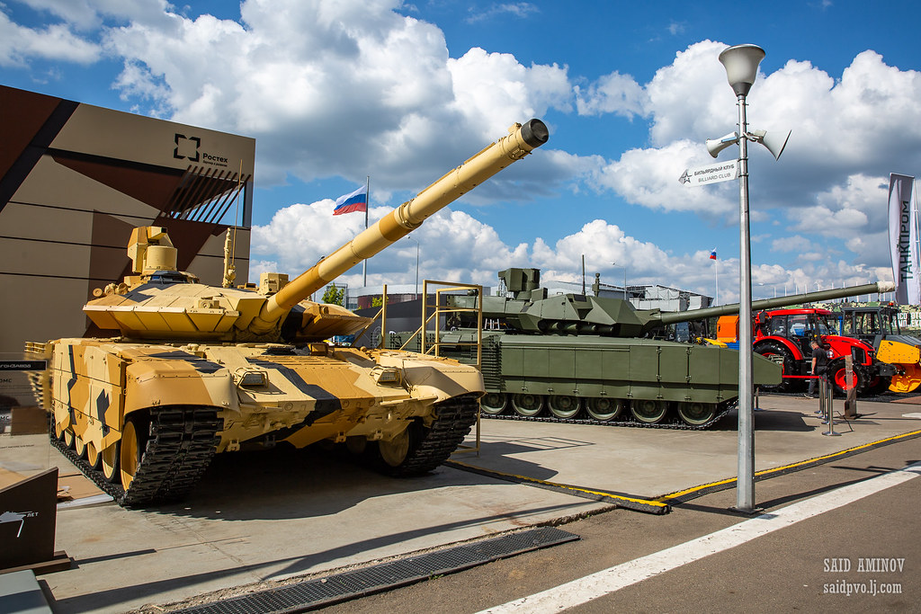 The Dead District: Russian armoured vehicles and MBTs at the Army-2020 ...